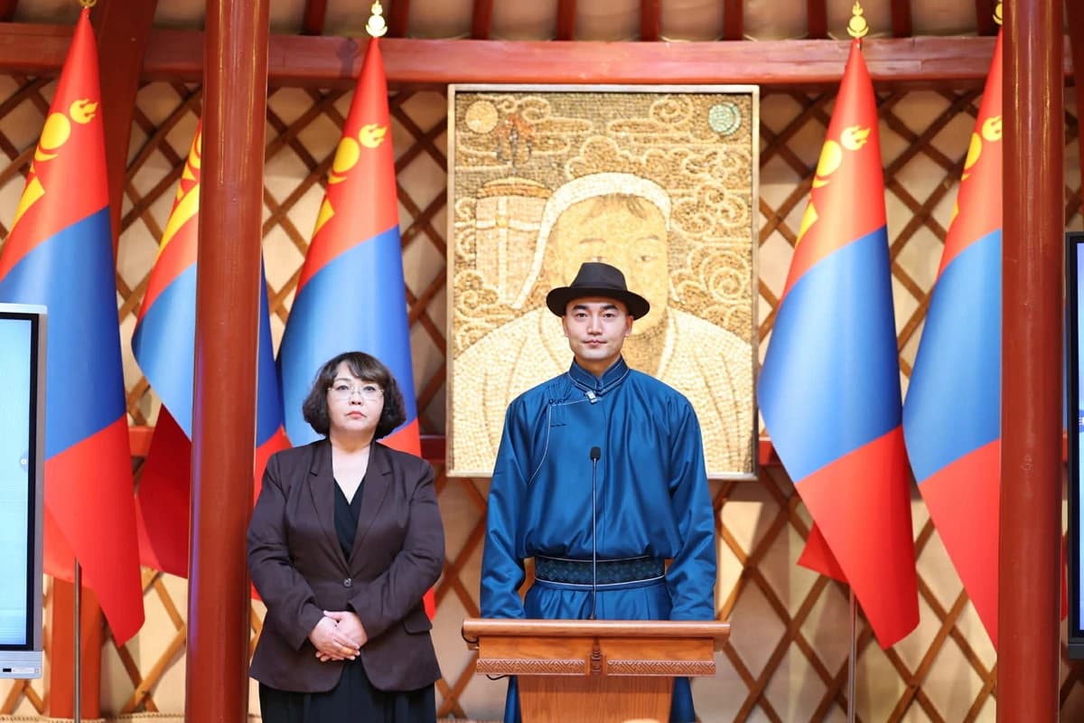 Youtuber Б.Түшиг: Хүн гадуурхаж болохгүй, өөрөө ч гадуурхагдаж болохгүй ...